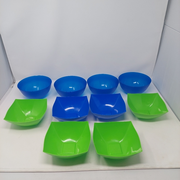 EMI Yoshi | Dining | Emi Yoshi Neon Green Cobalt Blue Plastic Bowls ...